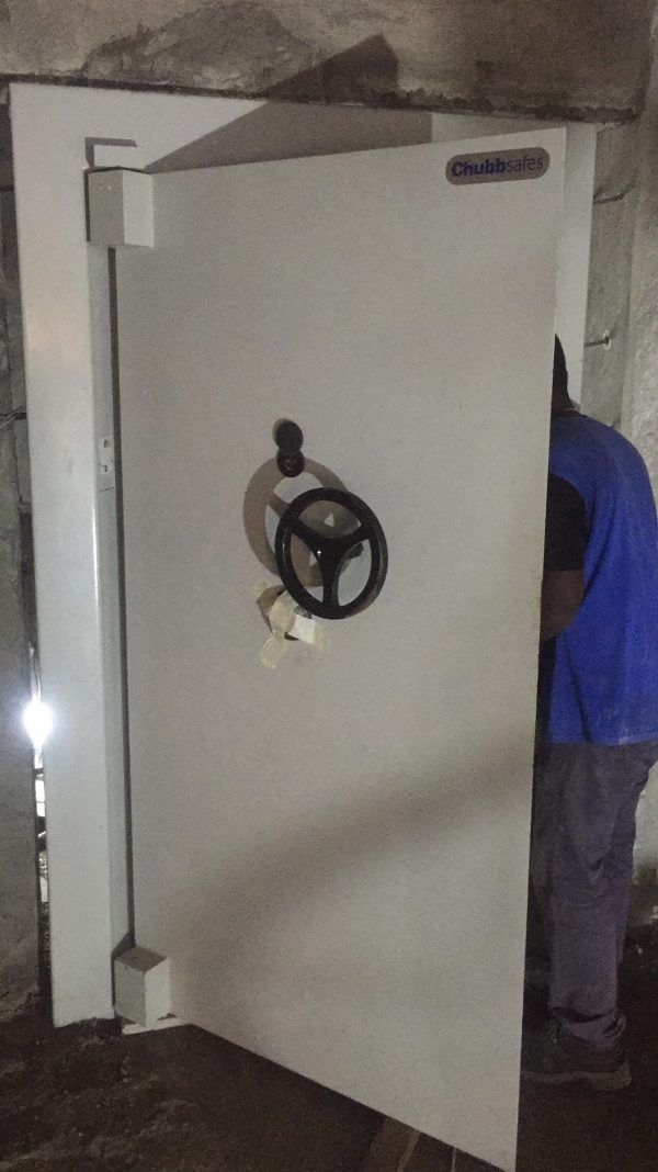 Bank Strong Room Construction and Design Build | | Global Safe